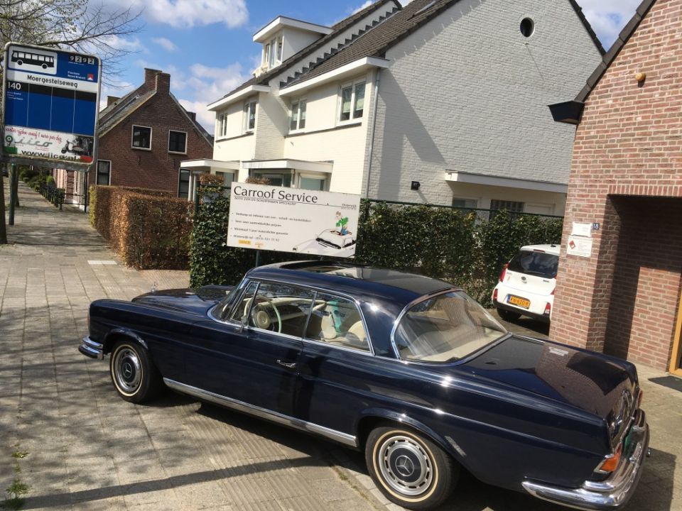 Zonnedak voor uw oldtimer bij Car Roof Service Oisterwijk